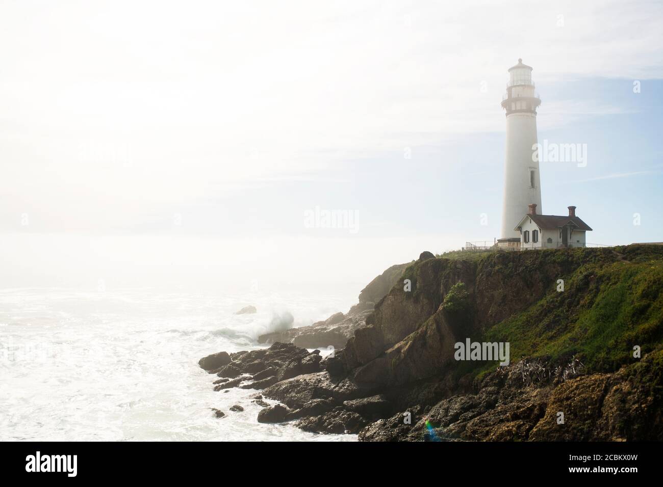 Cliff Overlooking Ocean High Resolution Stock Photography and Images ...