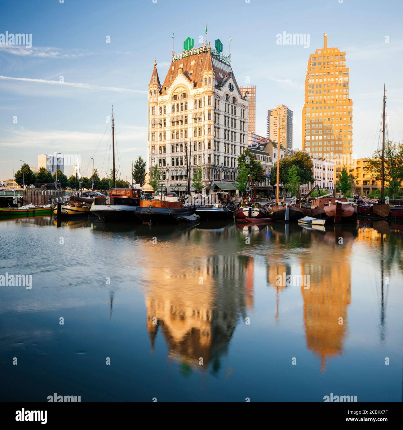 The White House & Old Harbour at dawn, Wijnhaven, Rotterdam ...