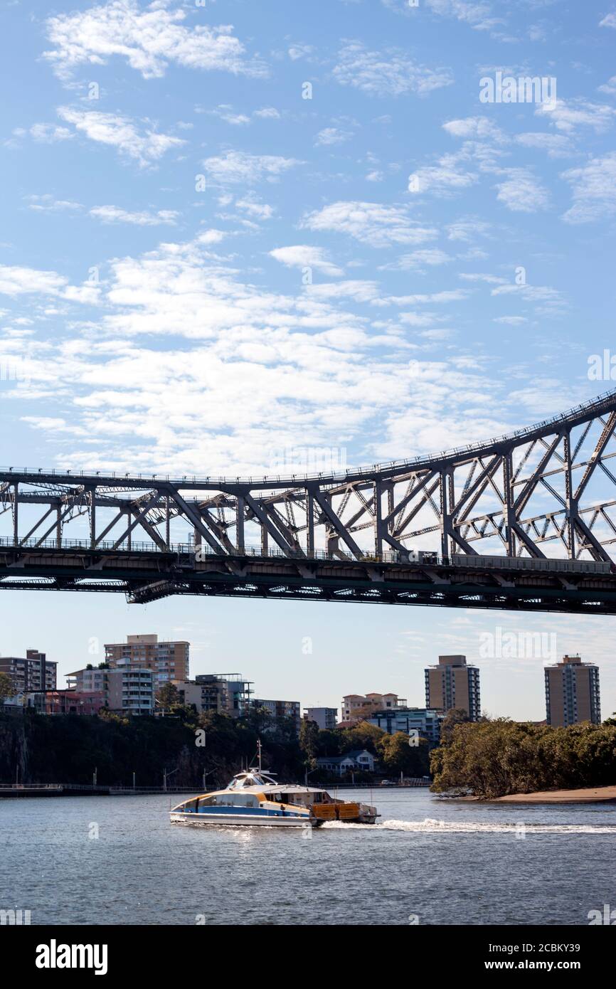 The famous Brisbane city bridge Stock Photo - Alamy