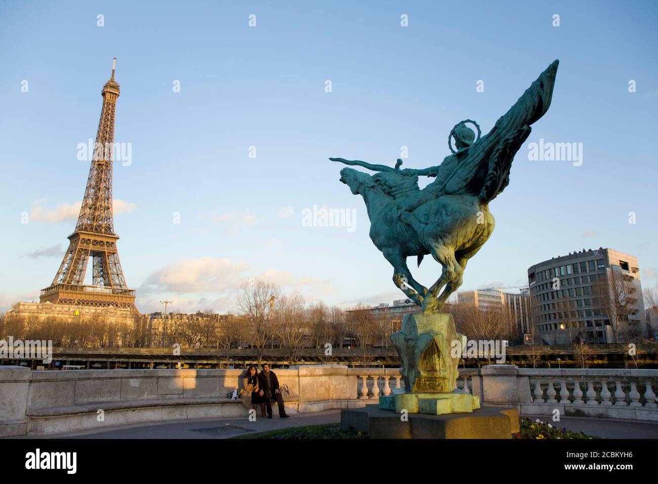 Equestrian statue and Eiffel Tower, Paris, France Stock Photo - Alamy