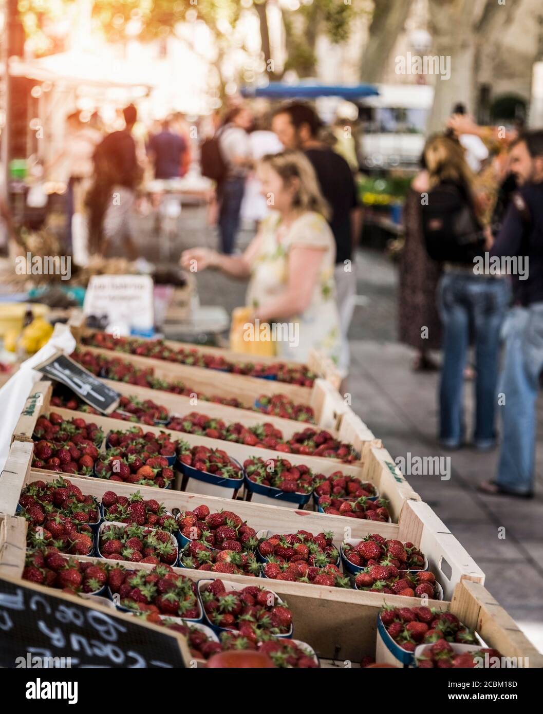 Market in omegna hi-res stock photography and images - Alamy
