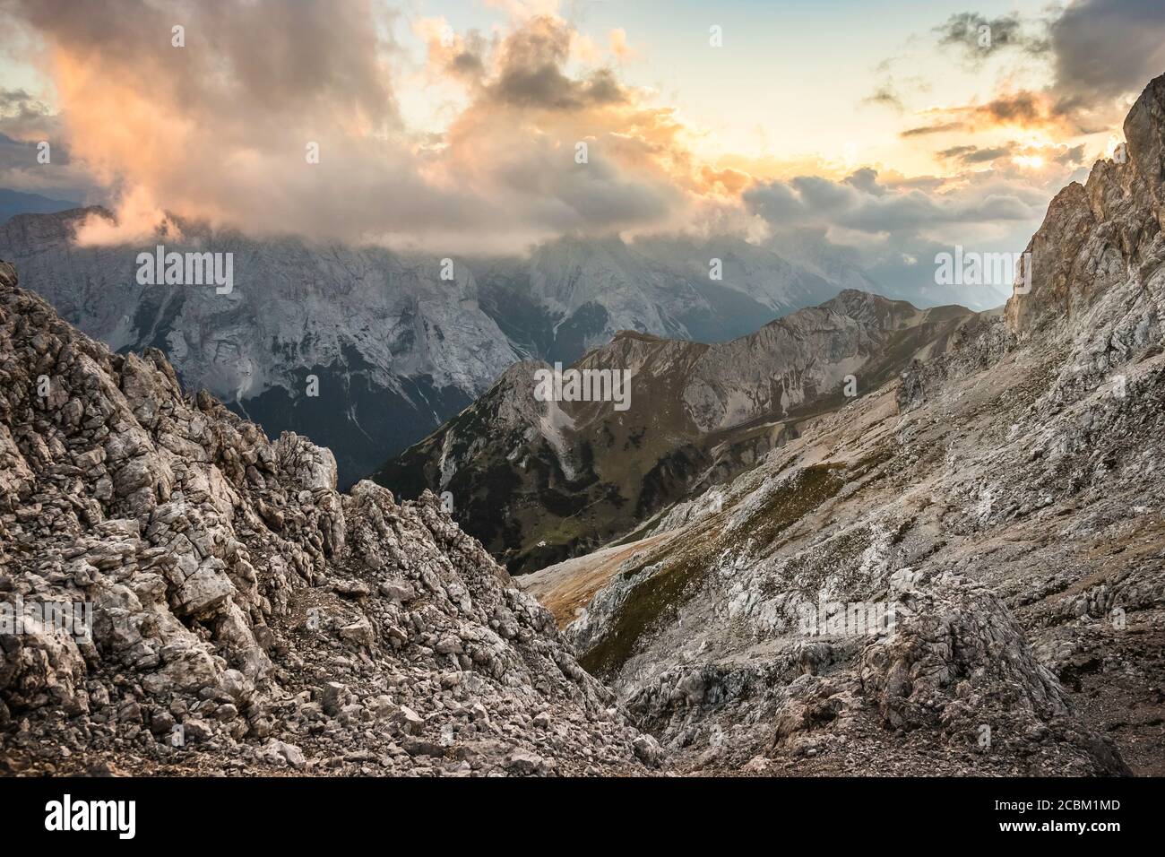 Mount Hochwanner, Wetterstein Mountains, Bavaria Stock Photo - Alamy
