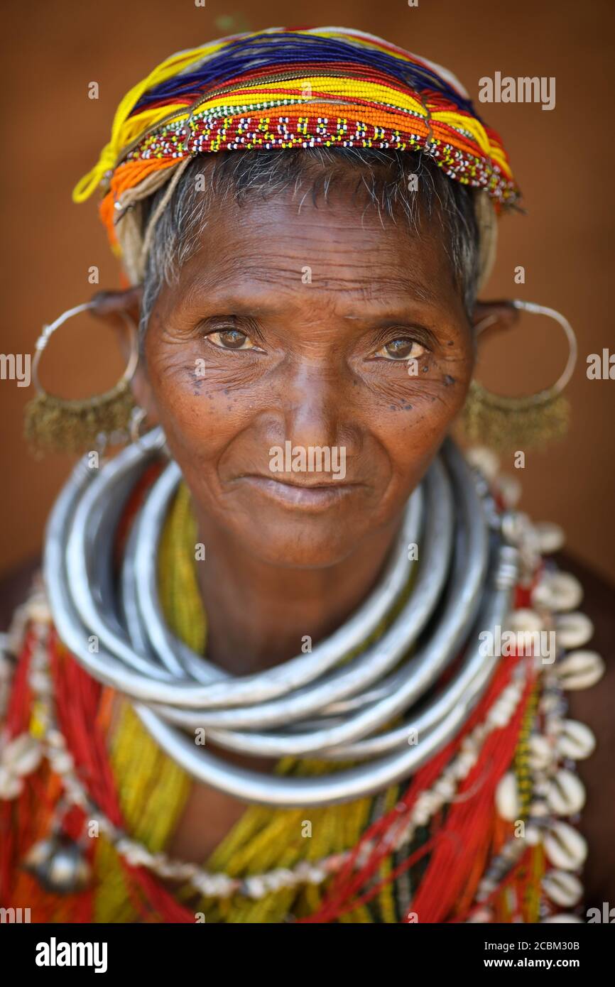 Portrait of bonda woman hi-res stock photography and images - Alamy
