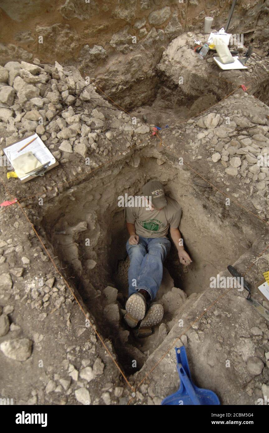 Archeological dig hole hi-res stock photography and images - Alamy