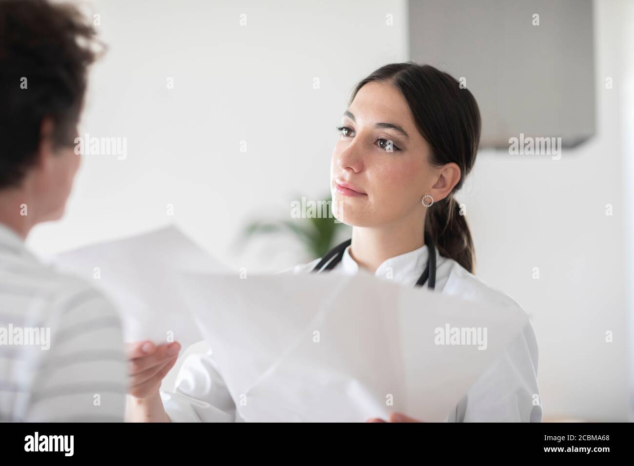Conversation practice hi-res stock photography and images - Alamy