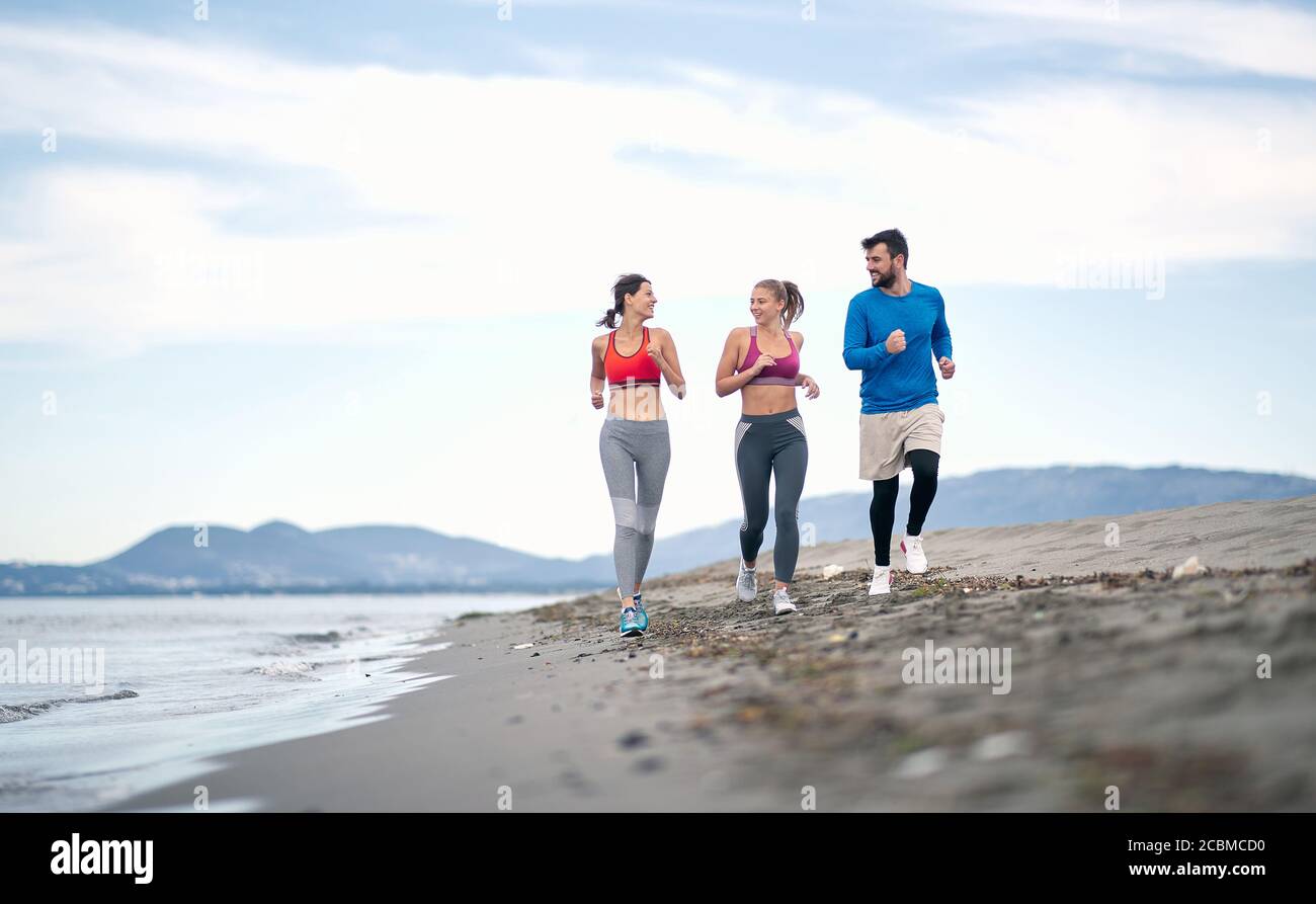 Group of people jogging hi-res stock photography and images - Alamy