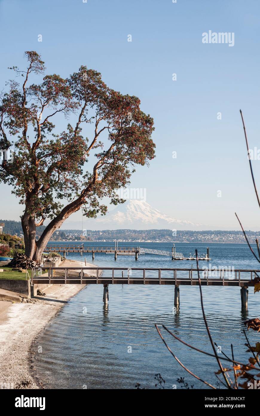 View southeastward from the mainland entrance to the Fox Island Bridge ...