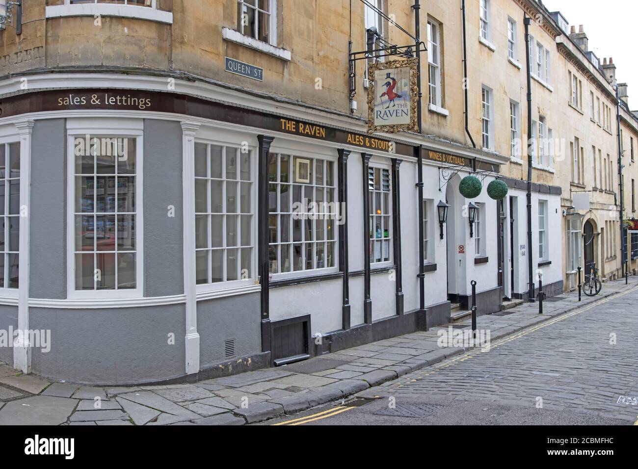 Raven pub bath hi-res stock photography and images - Alamy