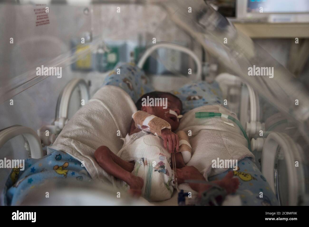 Neonatology hi-res stock photography and images - Alamy