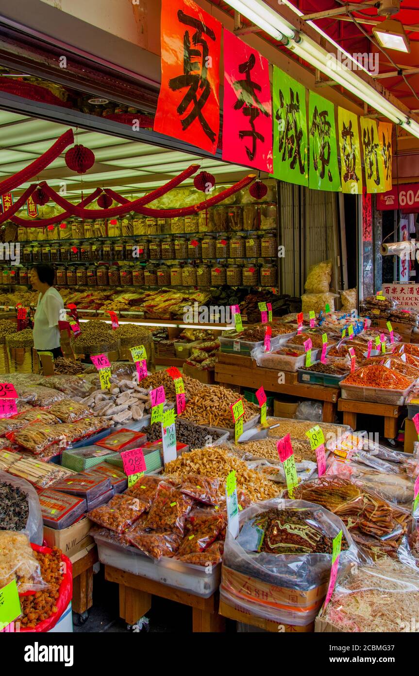 Store in vancouver chinatown hi-res stock photography and images - Alamy