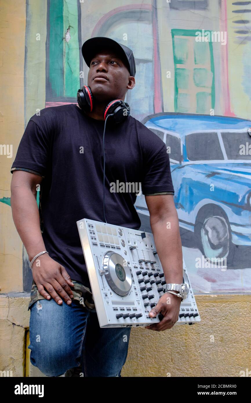 Disc jockey machine hi-res stock photography and images - Alamy