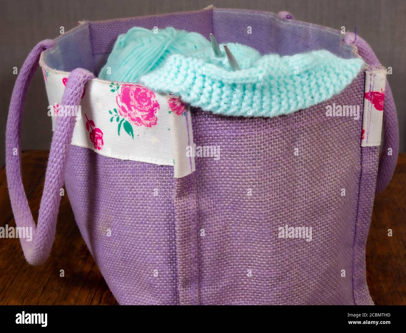 Bag of wool hi-res stock photography and images - Alamy