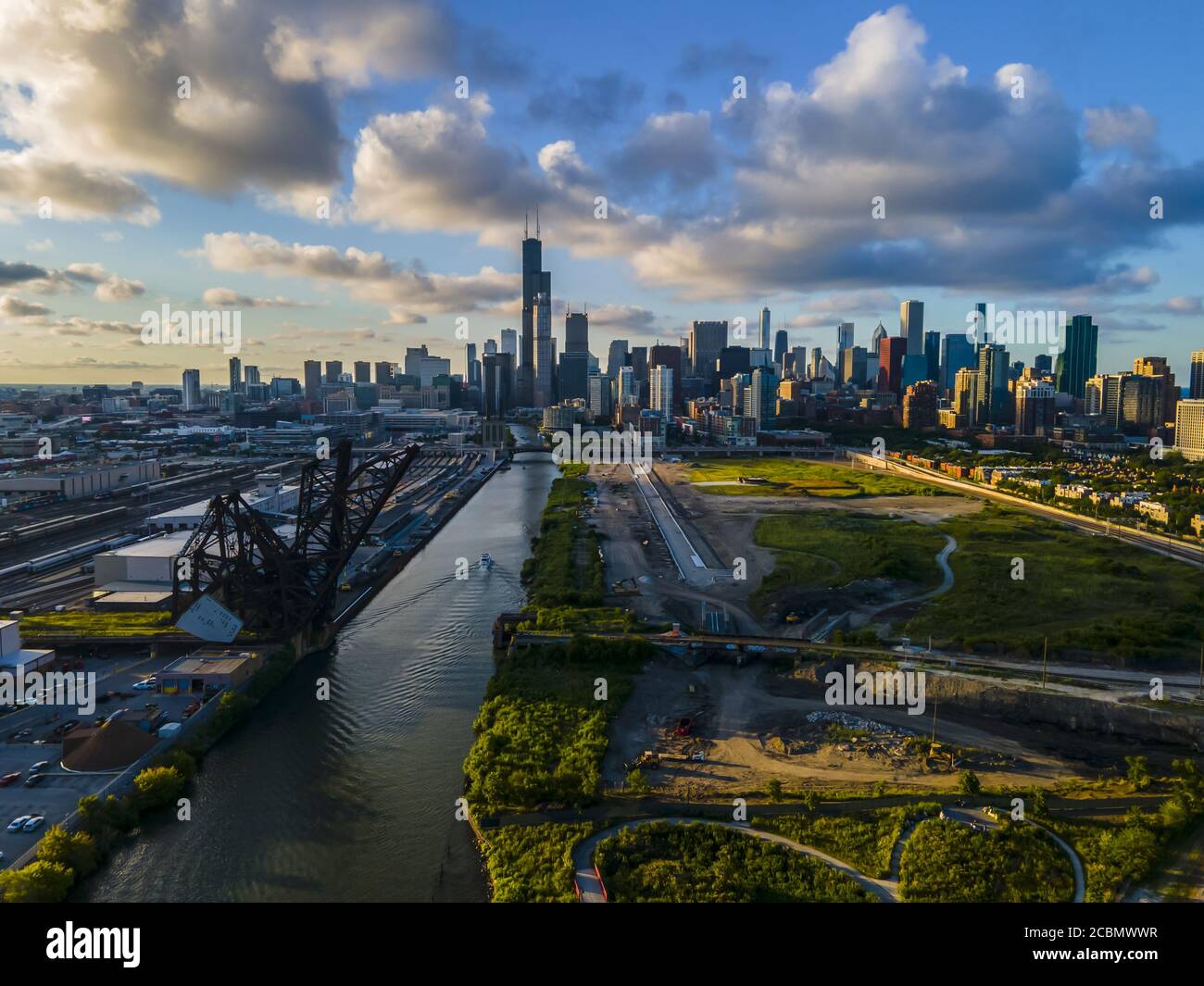 Chicago beautiful metropolis skyline during sunset along the river ...