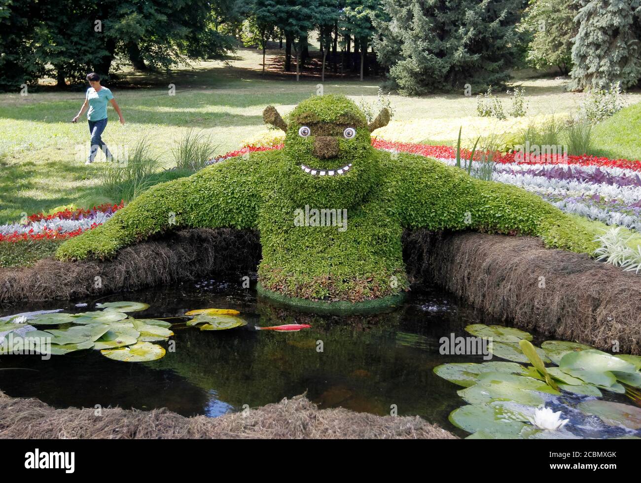 Shrek character hi-res stock photography and images - Alamy