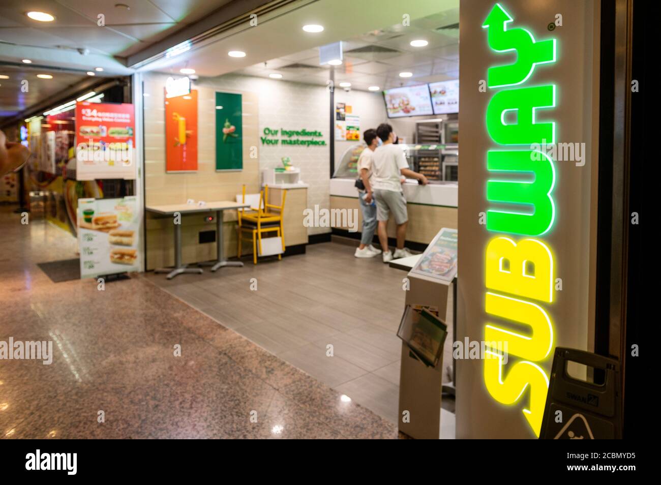 Subway fast food customers hi-res stock photography and images - Alamy