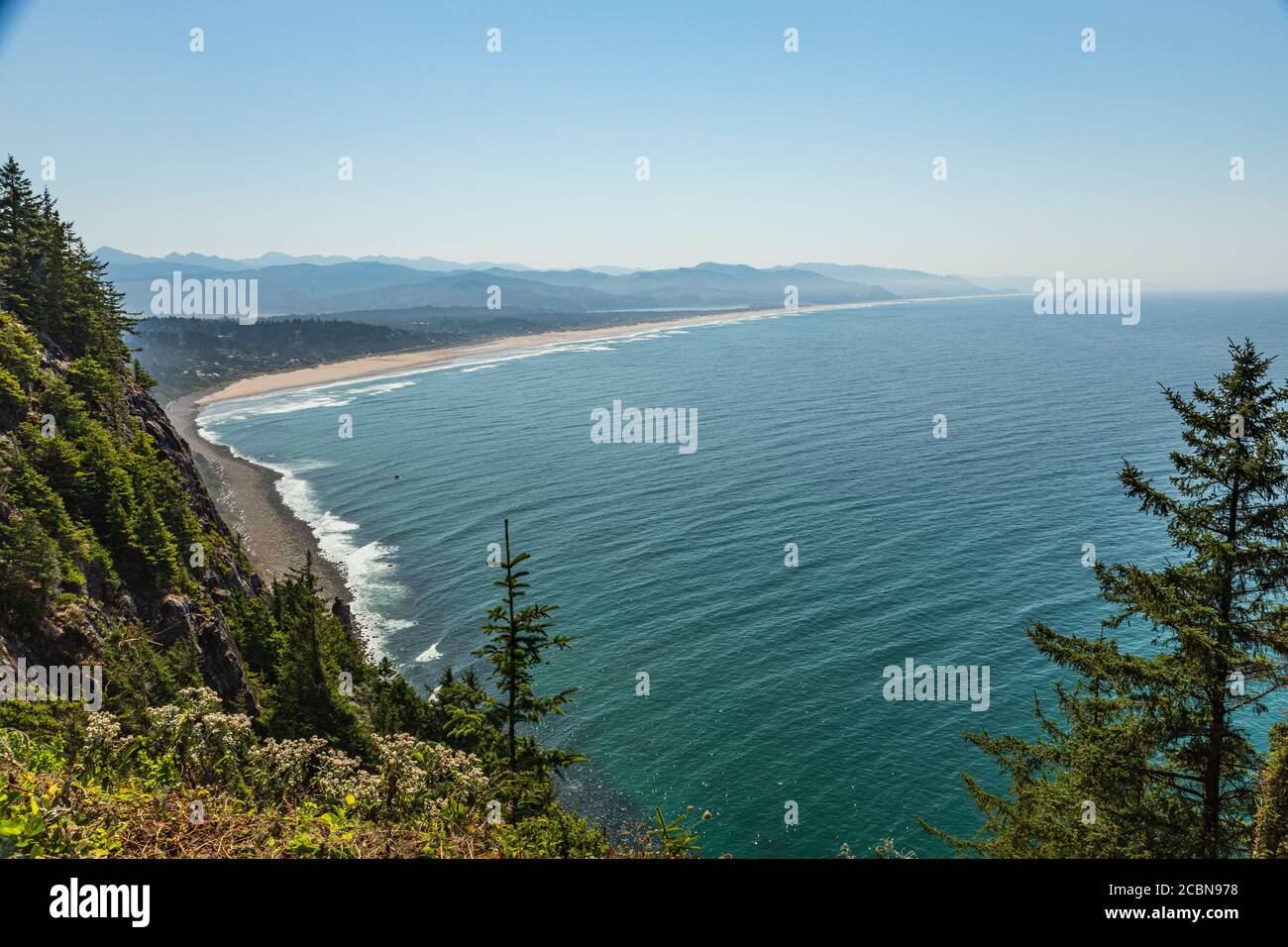 Panorama view of the rugged coast and Pacific Ocean at Hug Point in ...
