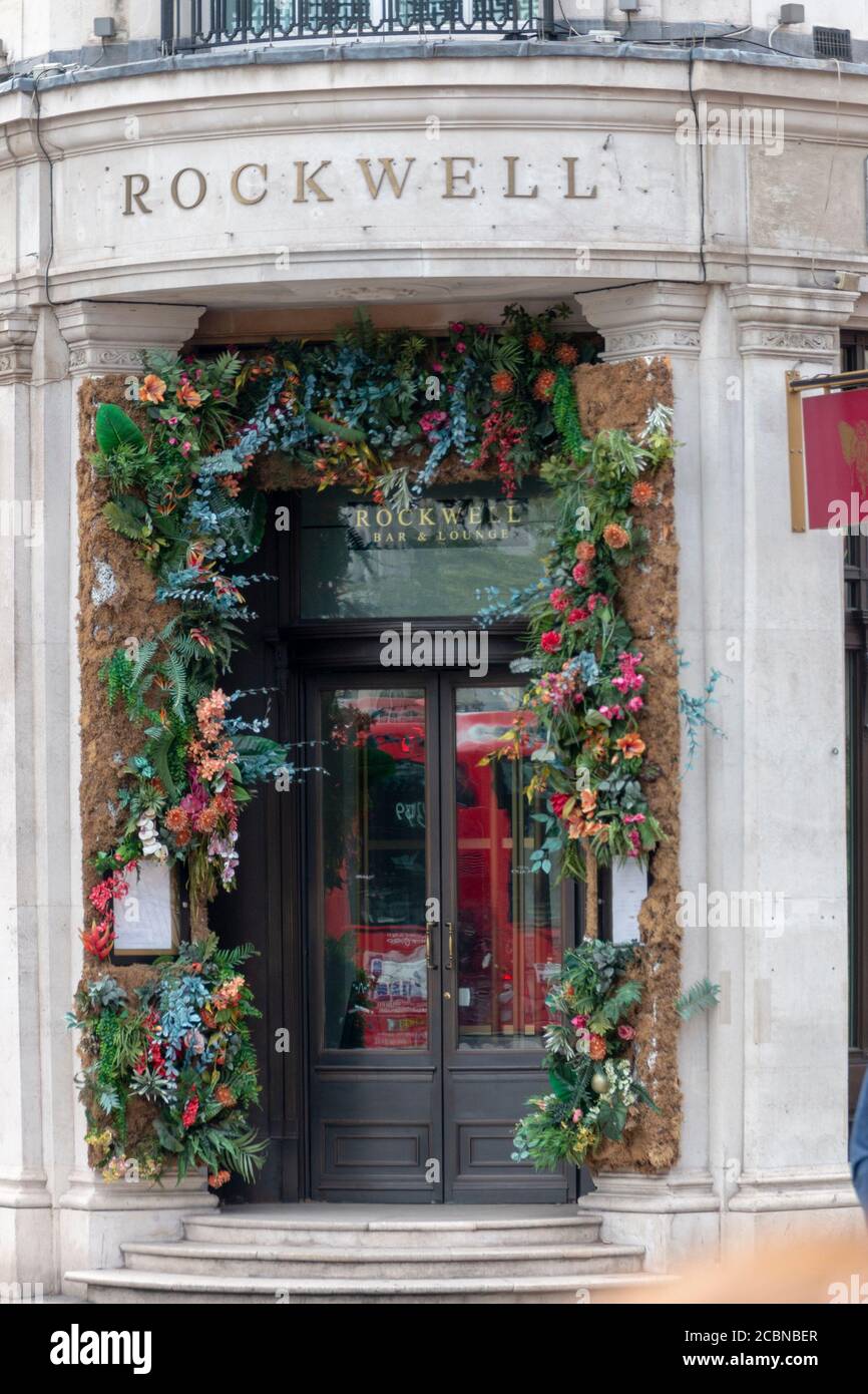 Signage at main door hi-res stock photography and images - Alamy