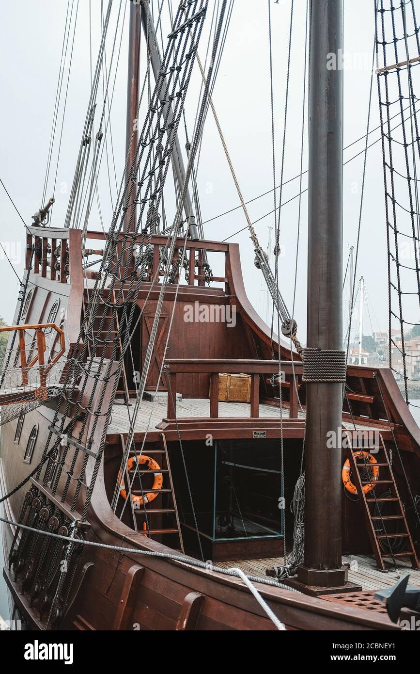 Ancient galley ship hi-res stock photography and images - Alamy