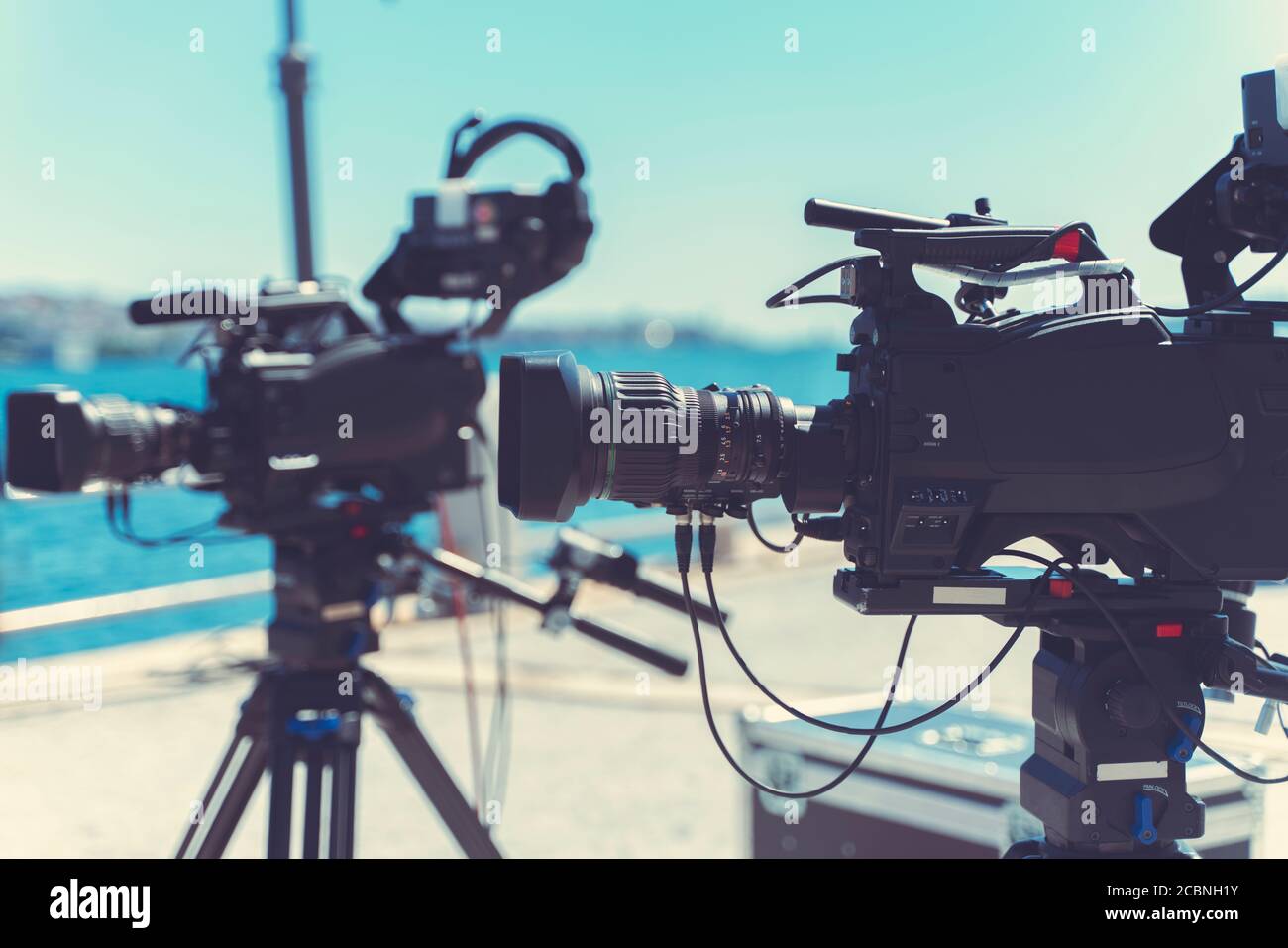 Digital video cameras hi-res stock photography and images - Alamy