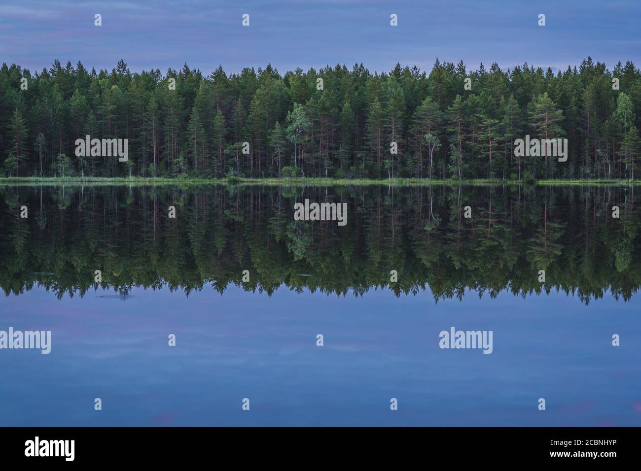 Night sky reflection hi-res stock photography and images - Alamy