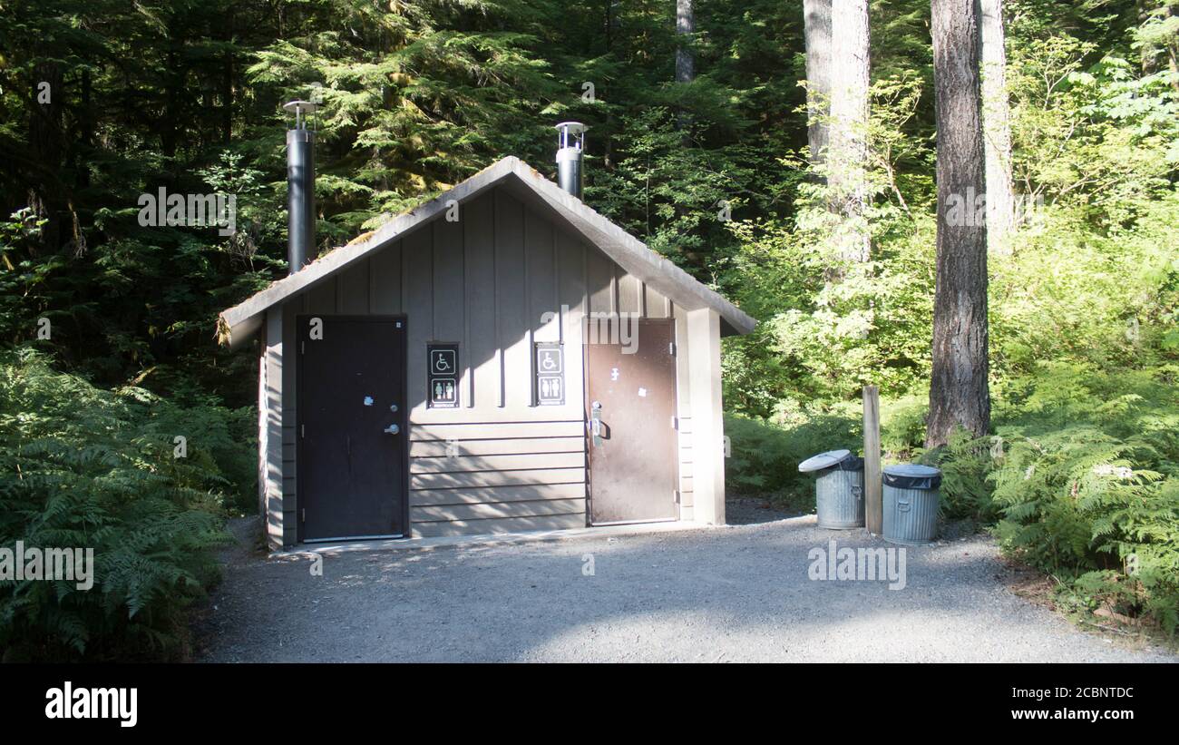 Three Pools on the North Fork of the Santiam River, picnic site make ...
