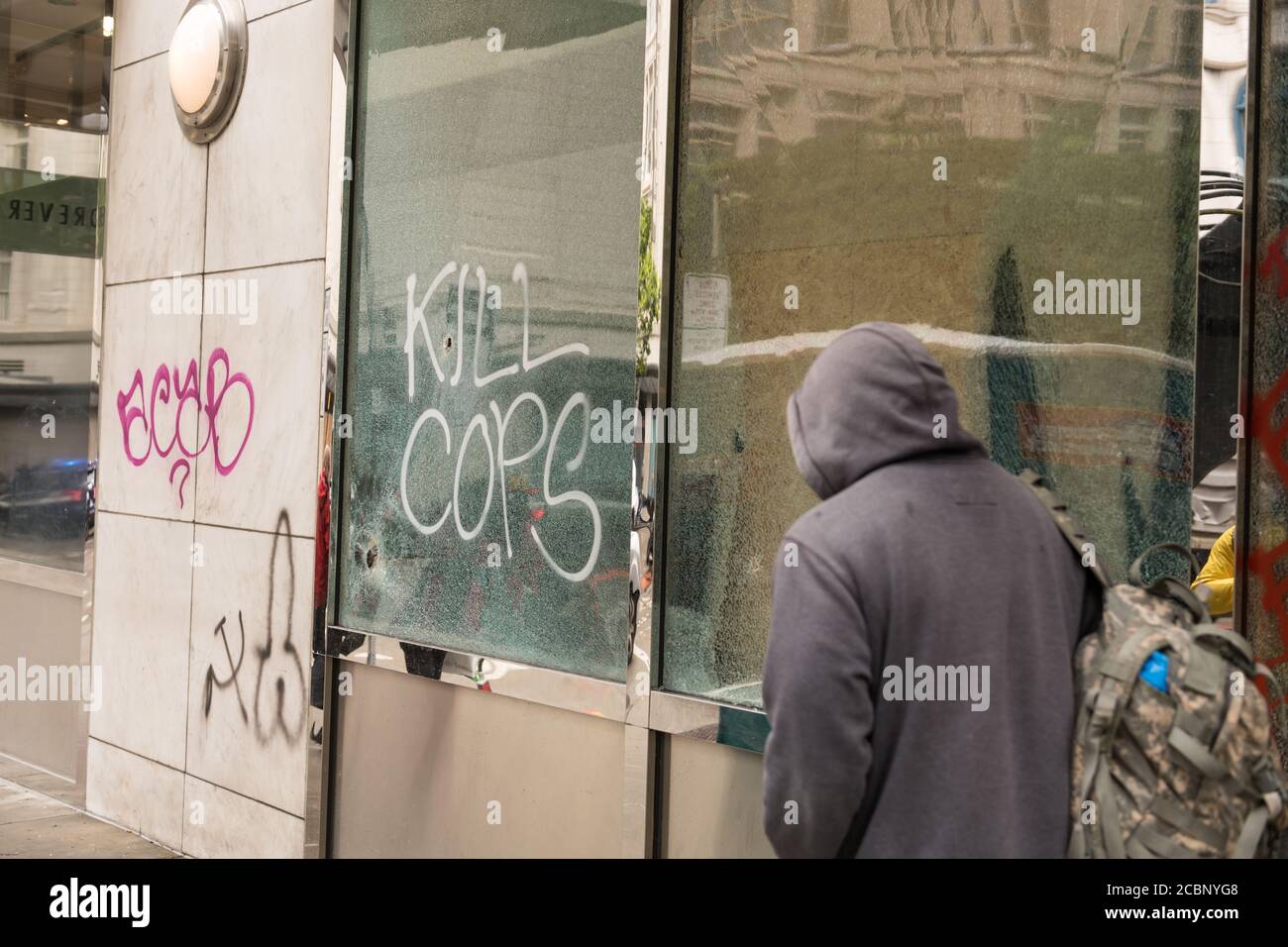 Crime business riot damage hi-res stock photography and images - Alamy