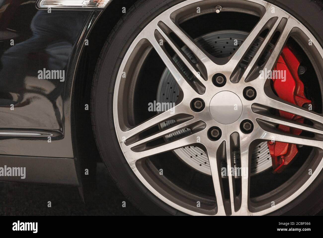 Lamborghini wheel brake caliper hi-res stock photography and images - Alamy