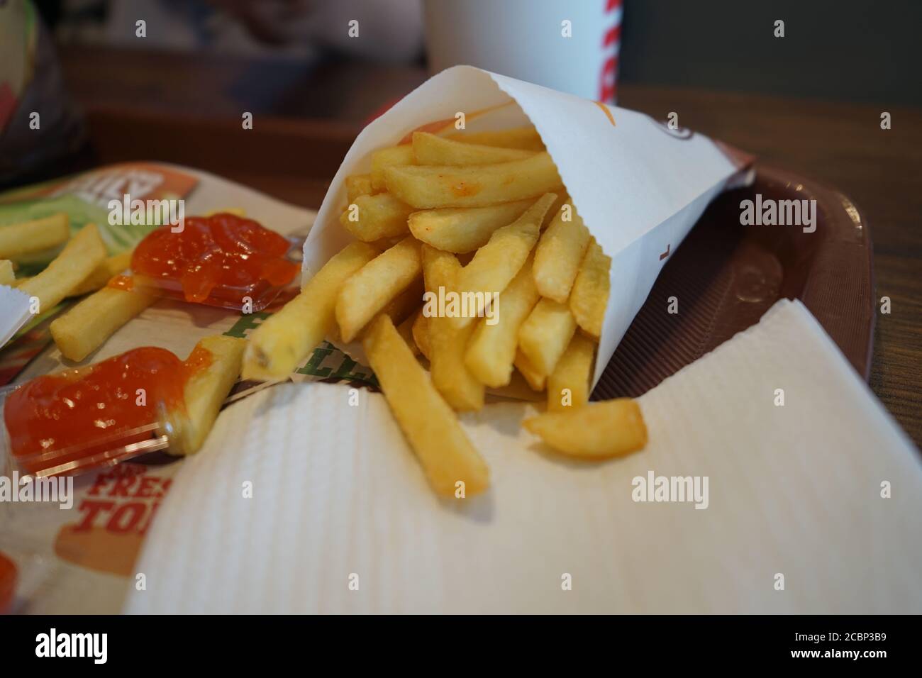 Mcdonalds fish burger hi-res stock photography and images - Alamy