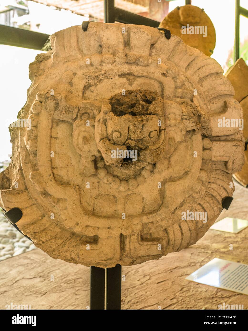 Mayan relics hi-res stock photography and images - Alamy