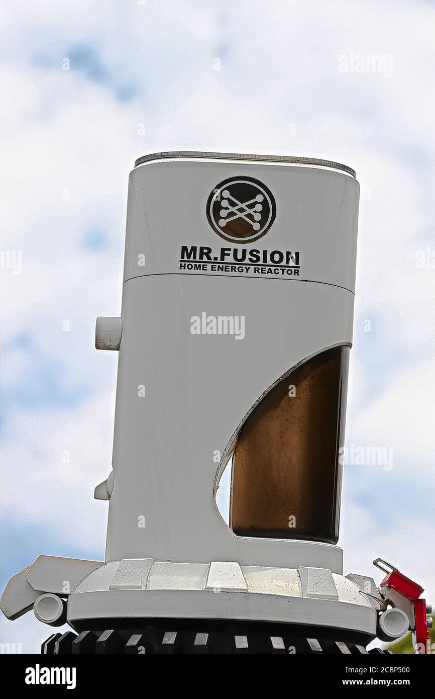 Delorean door hi-res stock photography and images - Alamy