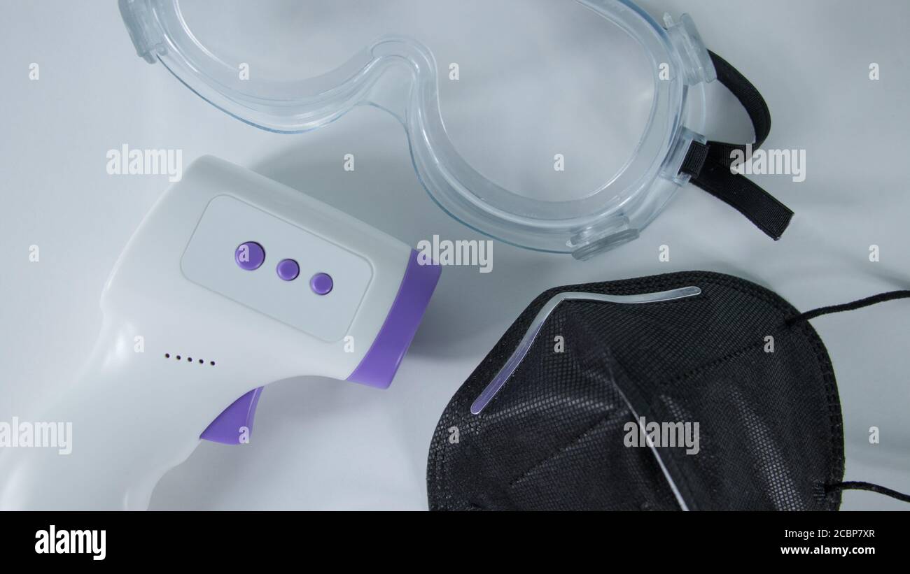 Equipment for medical use during contingency Stock Photo - Alamy