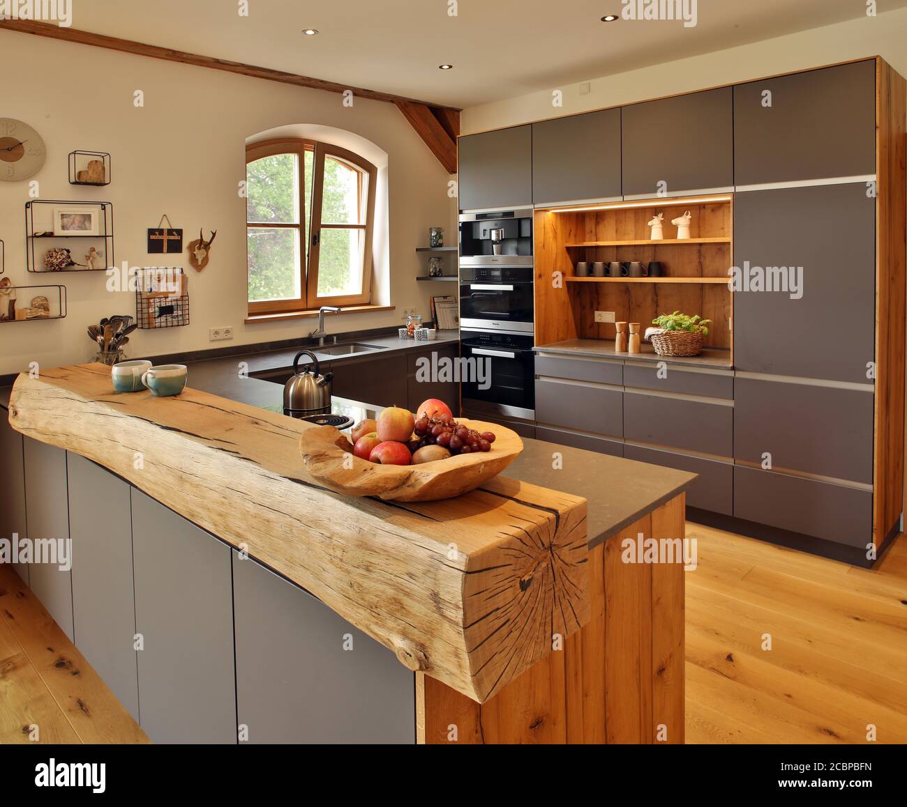 Living with wood, kitchen in renovated farmhouse, design and ...