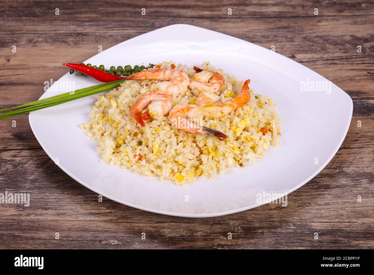 Thai style fried rice with prawn and egg Stock Photo - Alamy