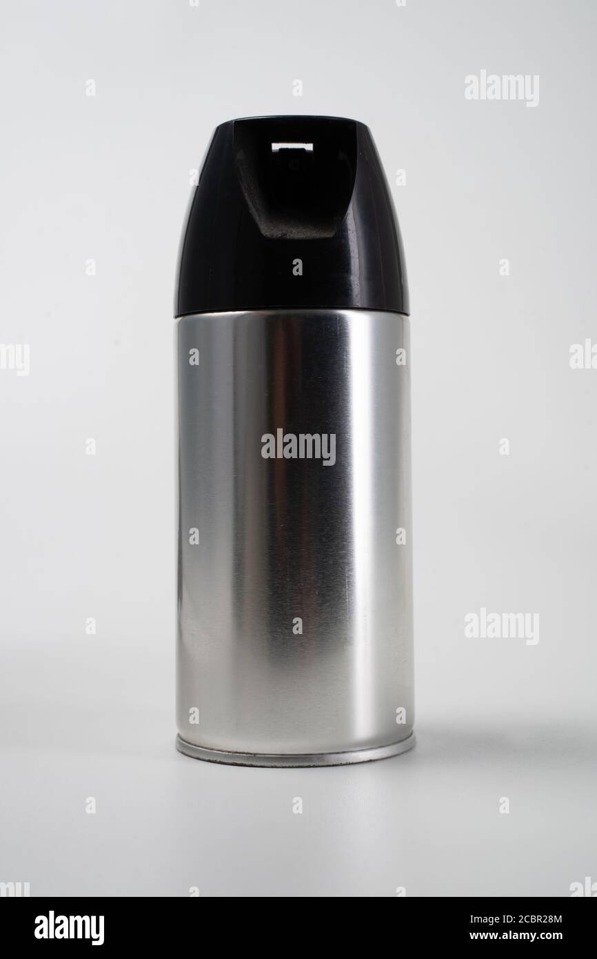Blank aluminum spray can isolated on white background Stock Photo - Alamy