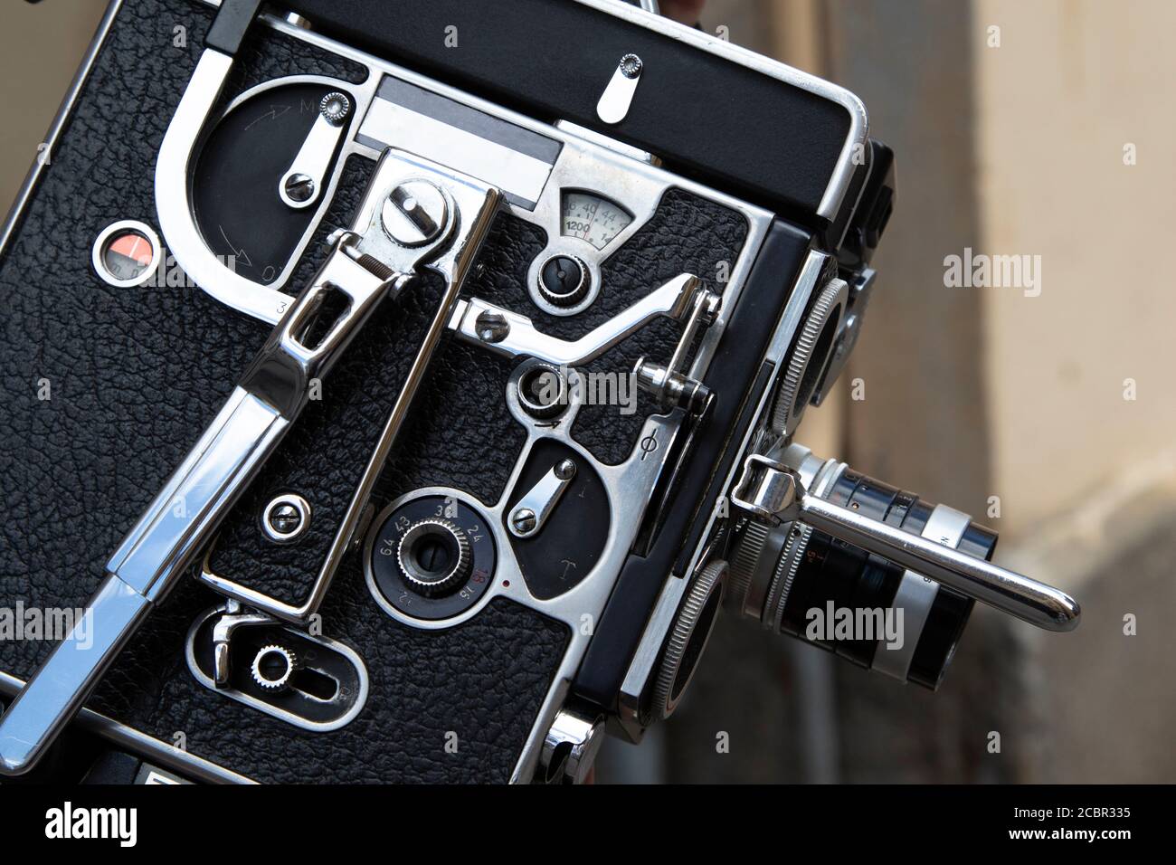 Vintage film camera hi-res stock photography and images - Alamy