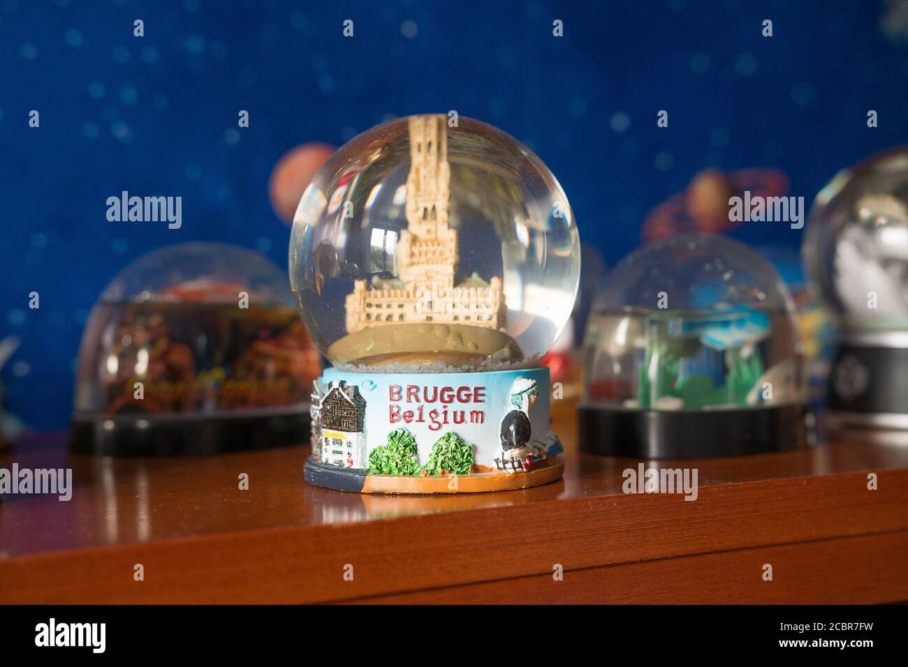 Brugges snow globe hi-res stock photography and images - Alamy