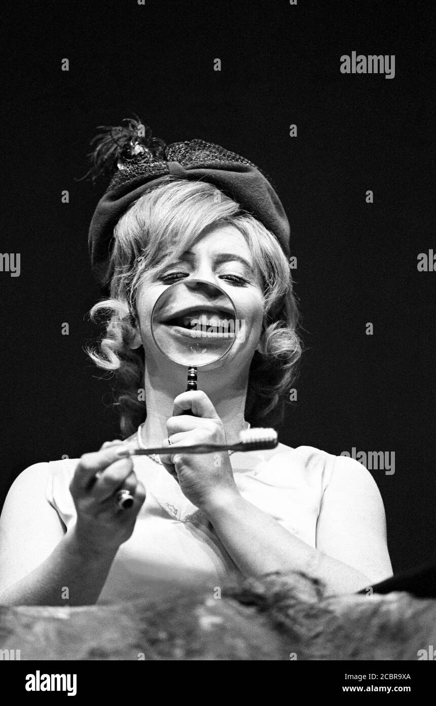 01 06 1971 hi-res stock photography and images - Alamy