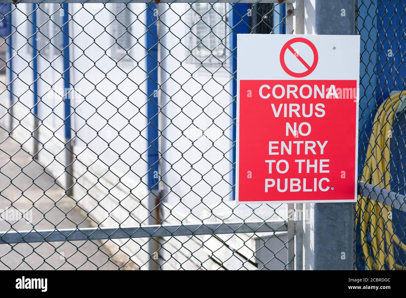 Factory sign no entry uk hi-res stock photography and images - Alamy