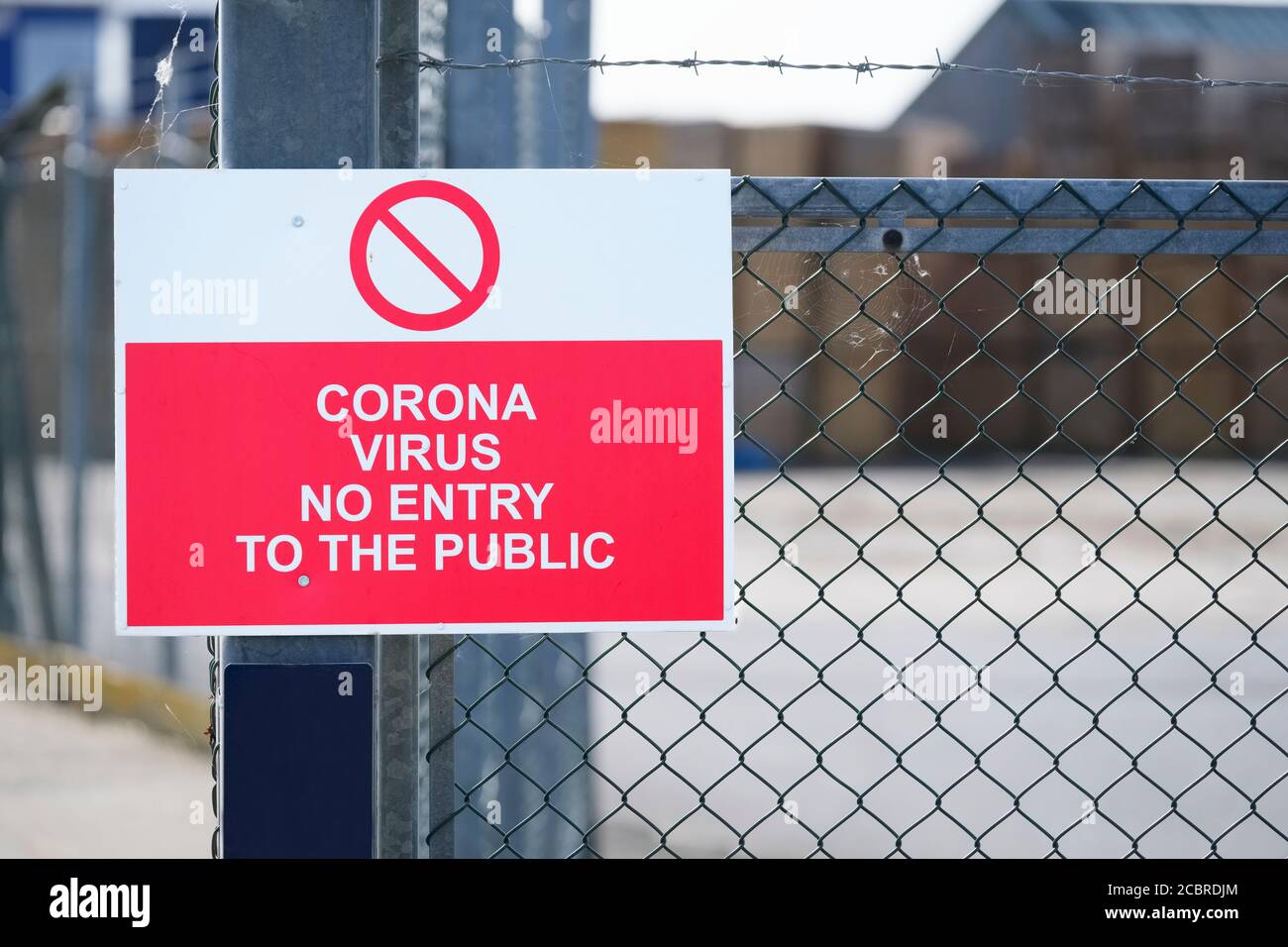 Factory sign no entry uk hi-res stock photography and images - Alamy