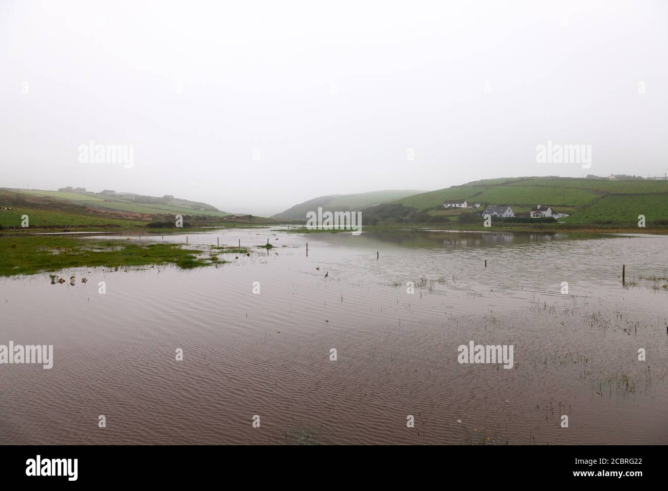 Thunder lightning ireland hi-res stock photography and images - Alamy