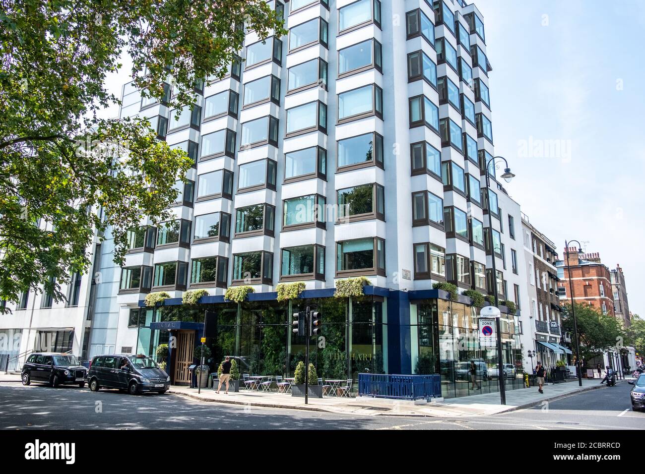 London- The Hari hotel on Chesham Place in Blegravia Stock Photo - Alamy