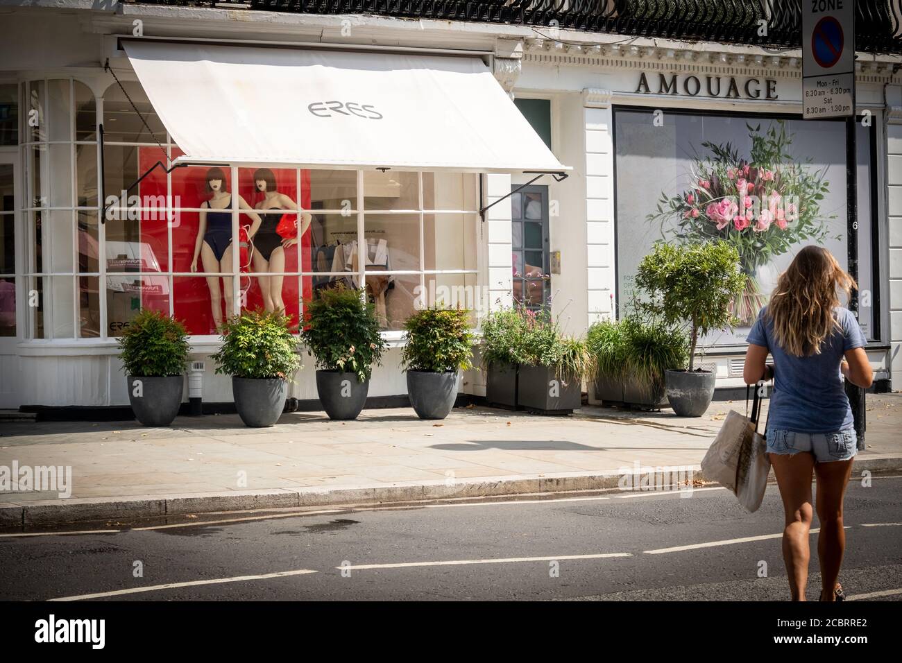 Luxury shopping street hi-res stock photography and images - Alamy