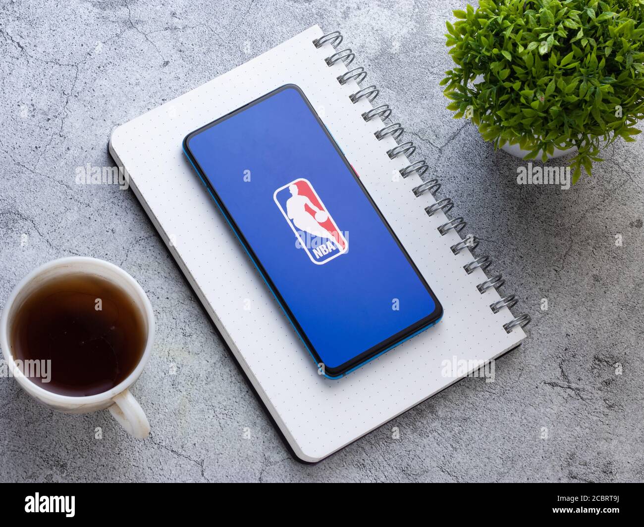 Nba logo hoop hi-res stock photography and images - Alamy