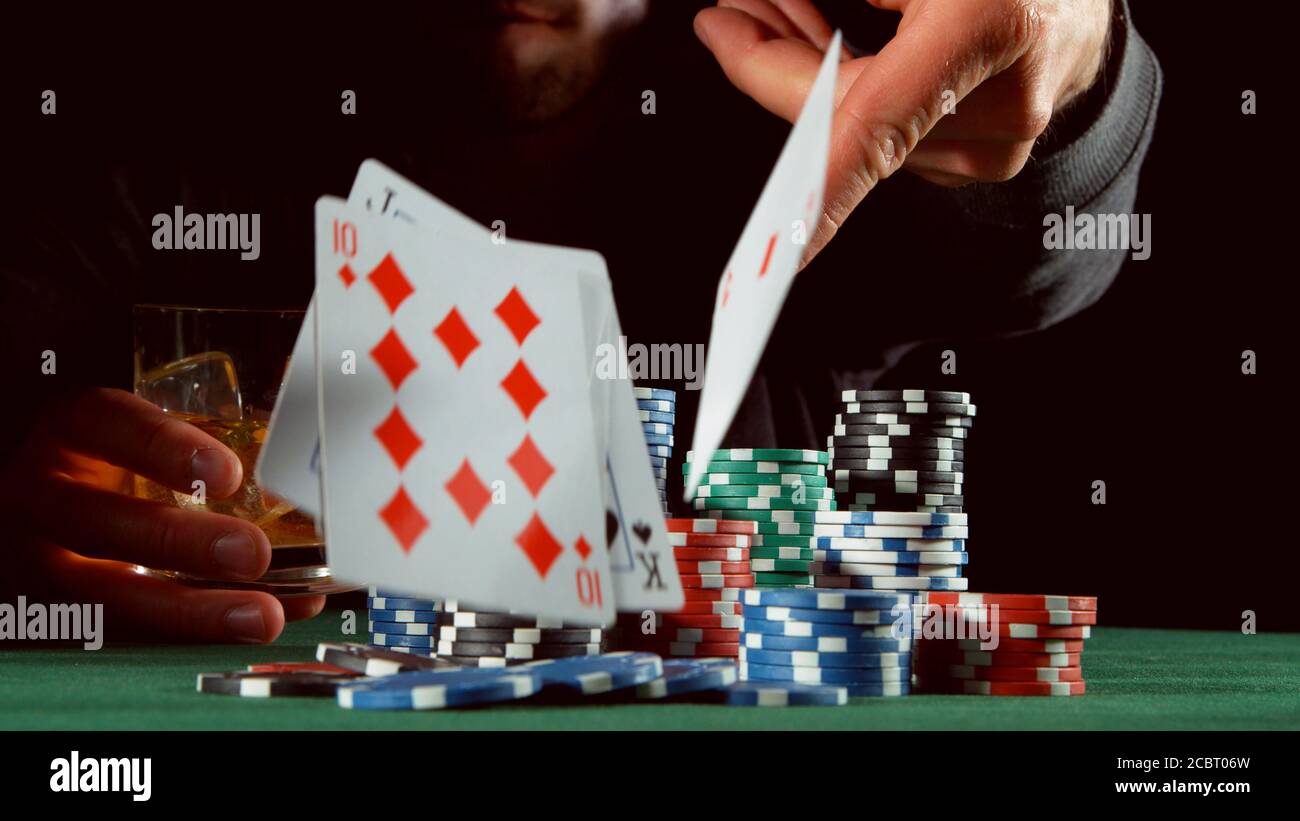 Throwing cards hi-res stock photography and images - Alamy