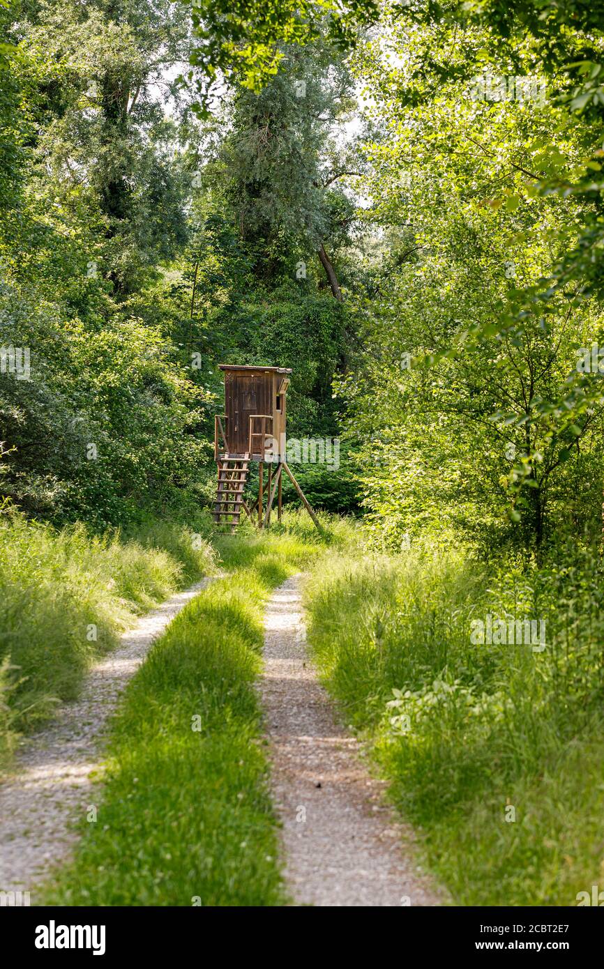 Hunter seat on the field hi-res stock photography and images - Alamy