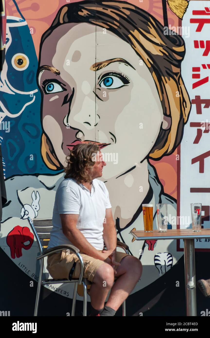 Glasgow, Scotland, UK. 15th August, 2020. New mural for The Clutha Bar ...
