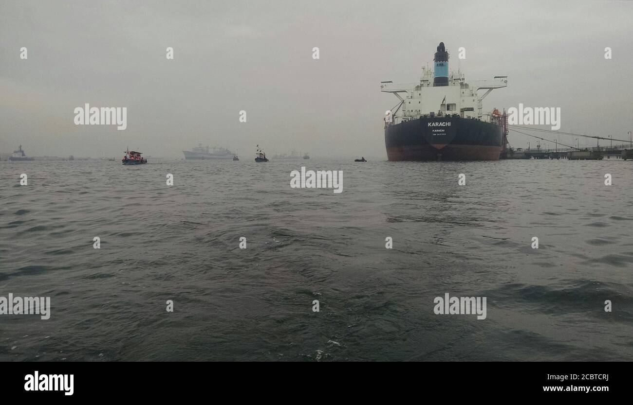 Deep Sea Fishing by Boat near Manora Island Karachi Sindh Pakistan ...