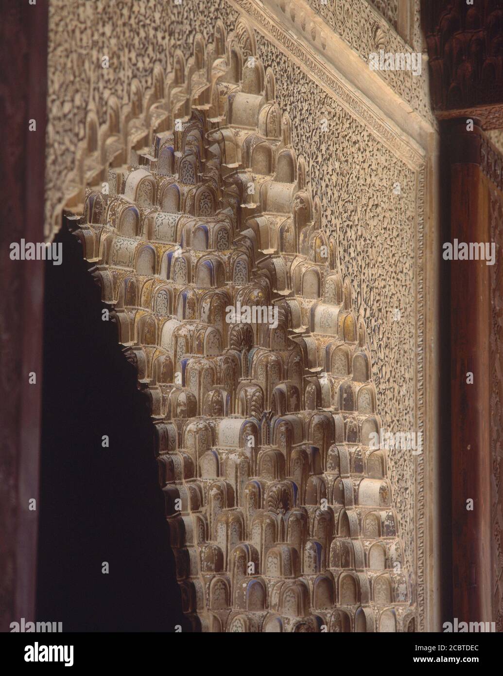 YESERIAS-DECORACION DE MOCARABES-ARTE NAZARI. Location: ALHAMBRA ...