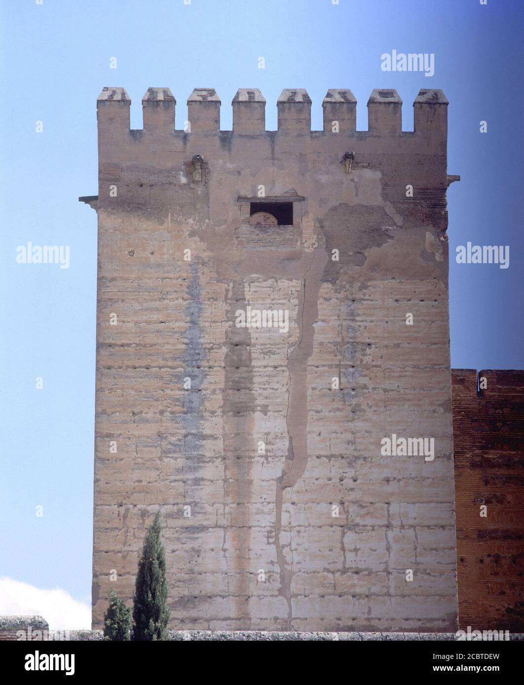 TORRE QUEBRADA- CARACTER DEFENSIVO -ARQUITECTURA NAZARI-EPOCA MOHAMED I ...