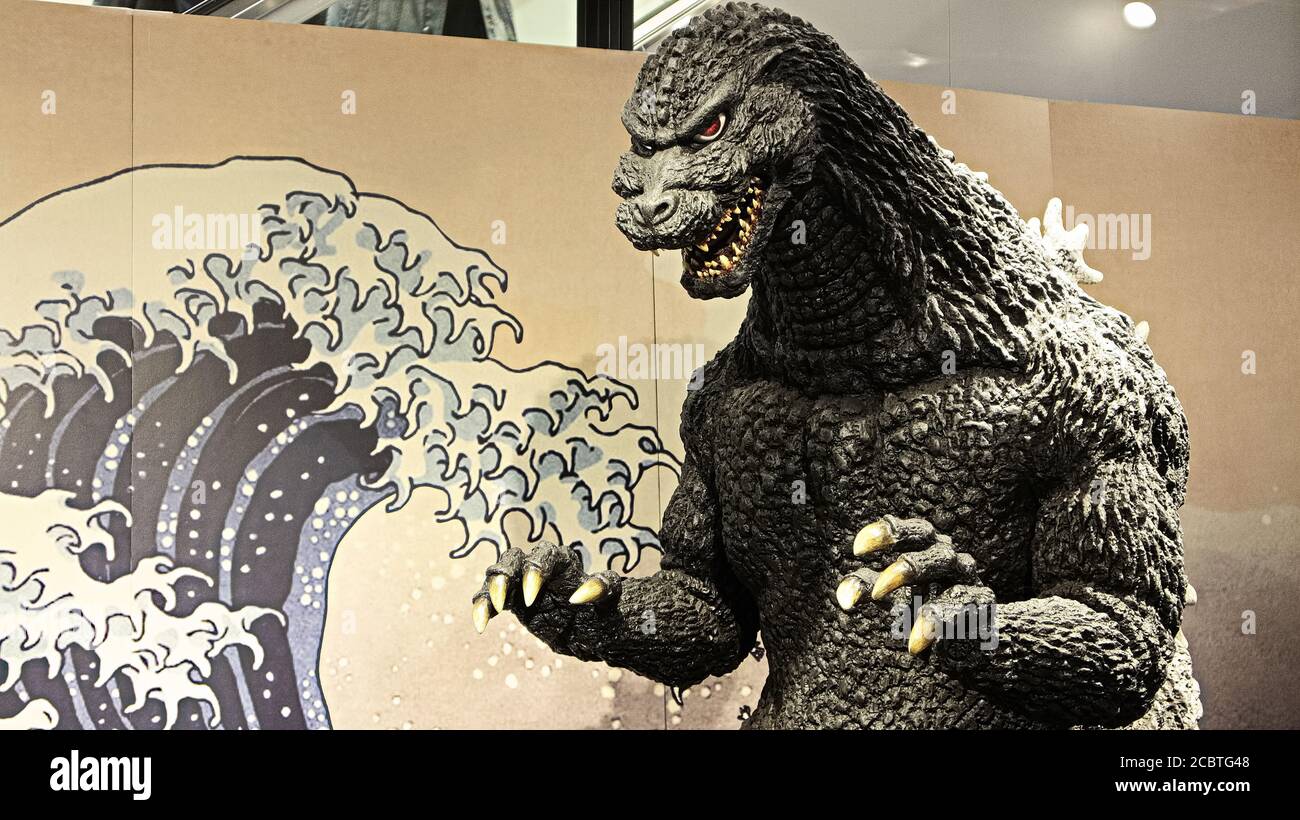 A View of the Japanese version of original Godzilla statue in Links ...